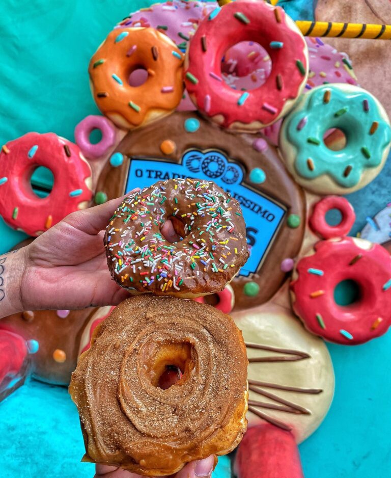 Grande São Paulo ganha a maior loja temática de donuts do Brasil. Veja imagens